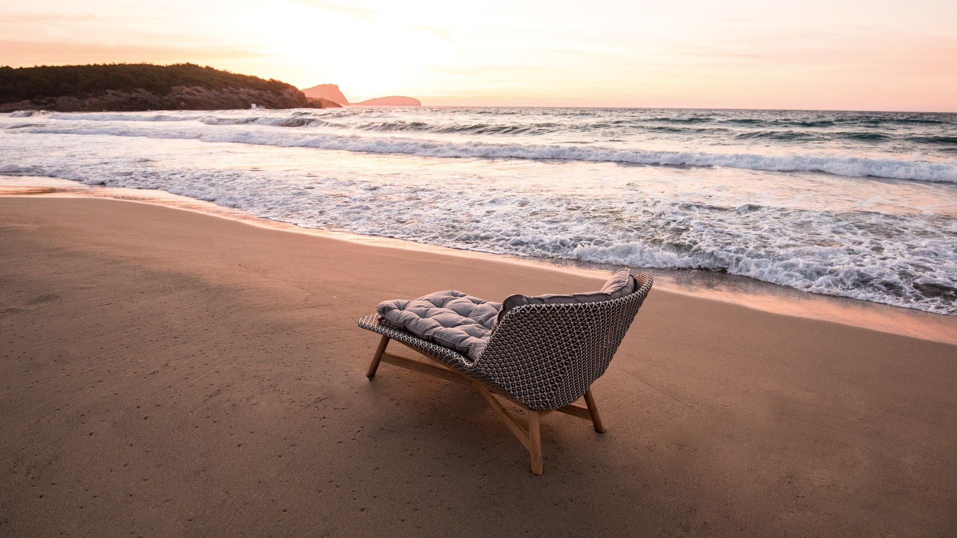 DEDON | MBRACE | Rocking chair