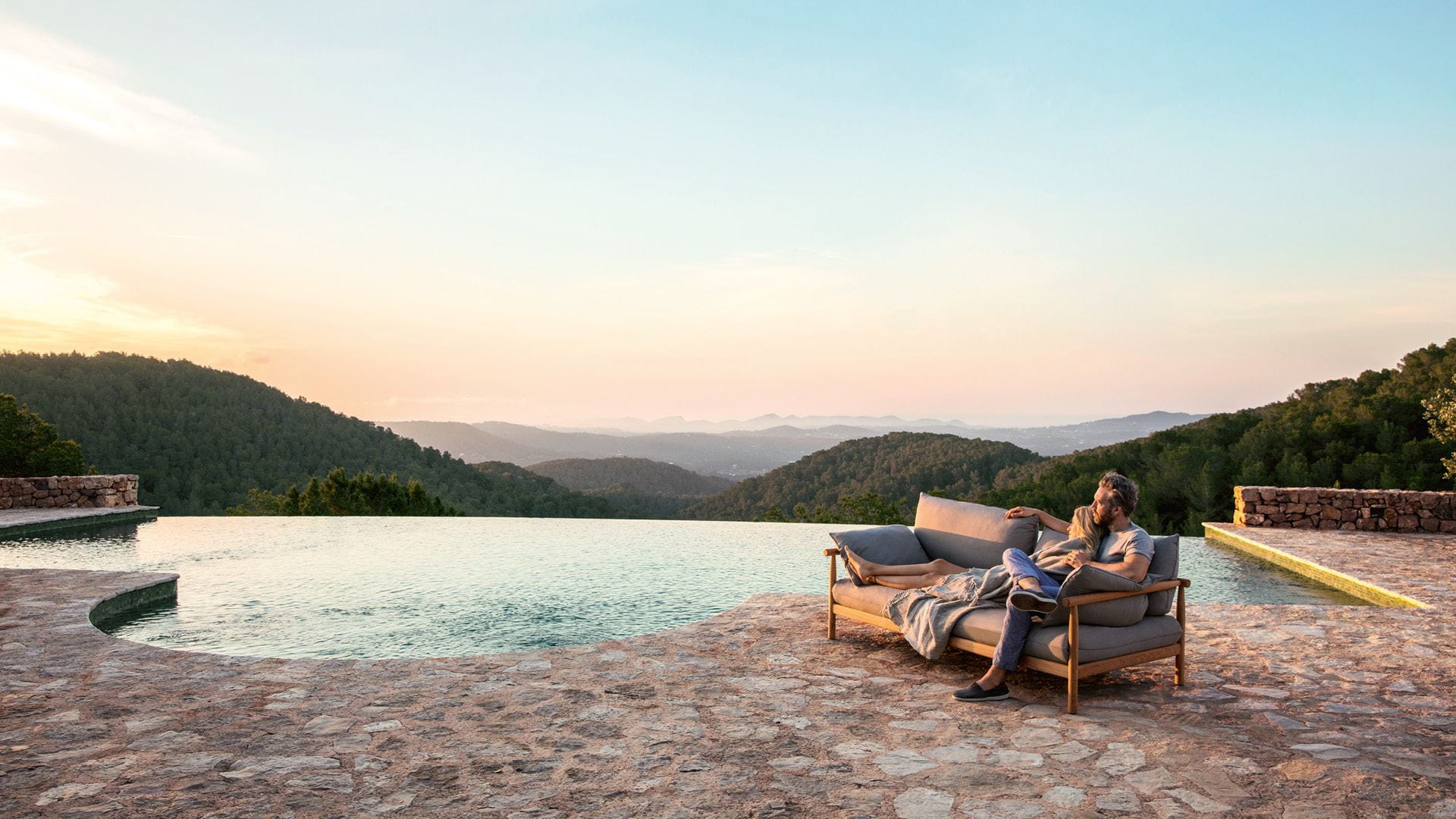 DEDON | FURNITURE | TIBBO